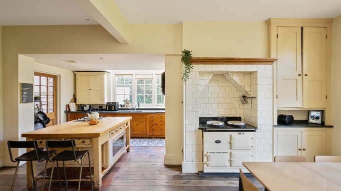 Iconic London Home of the Rolls-Royce Family Hits the Market for $5.3 ...